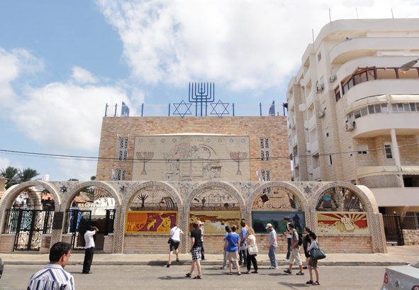 Une Thora pour le monde | OROT du Rav Kook - Les Lumières du Retour